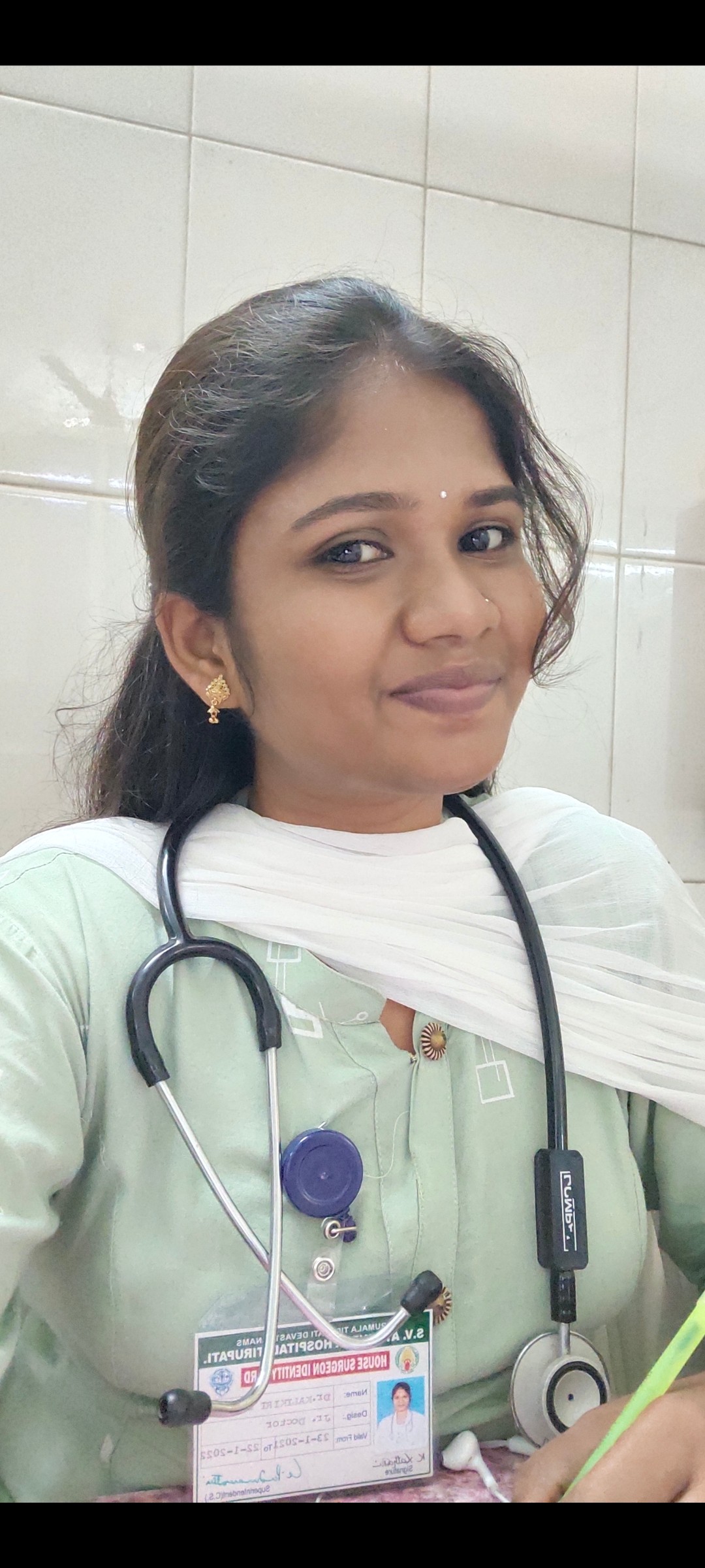 Dr. Lathasri Kalikiri - Book Appointment, Consult Online, View Fees ...