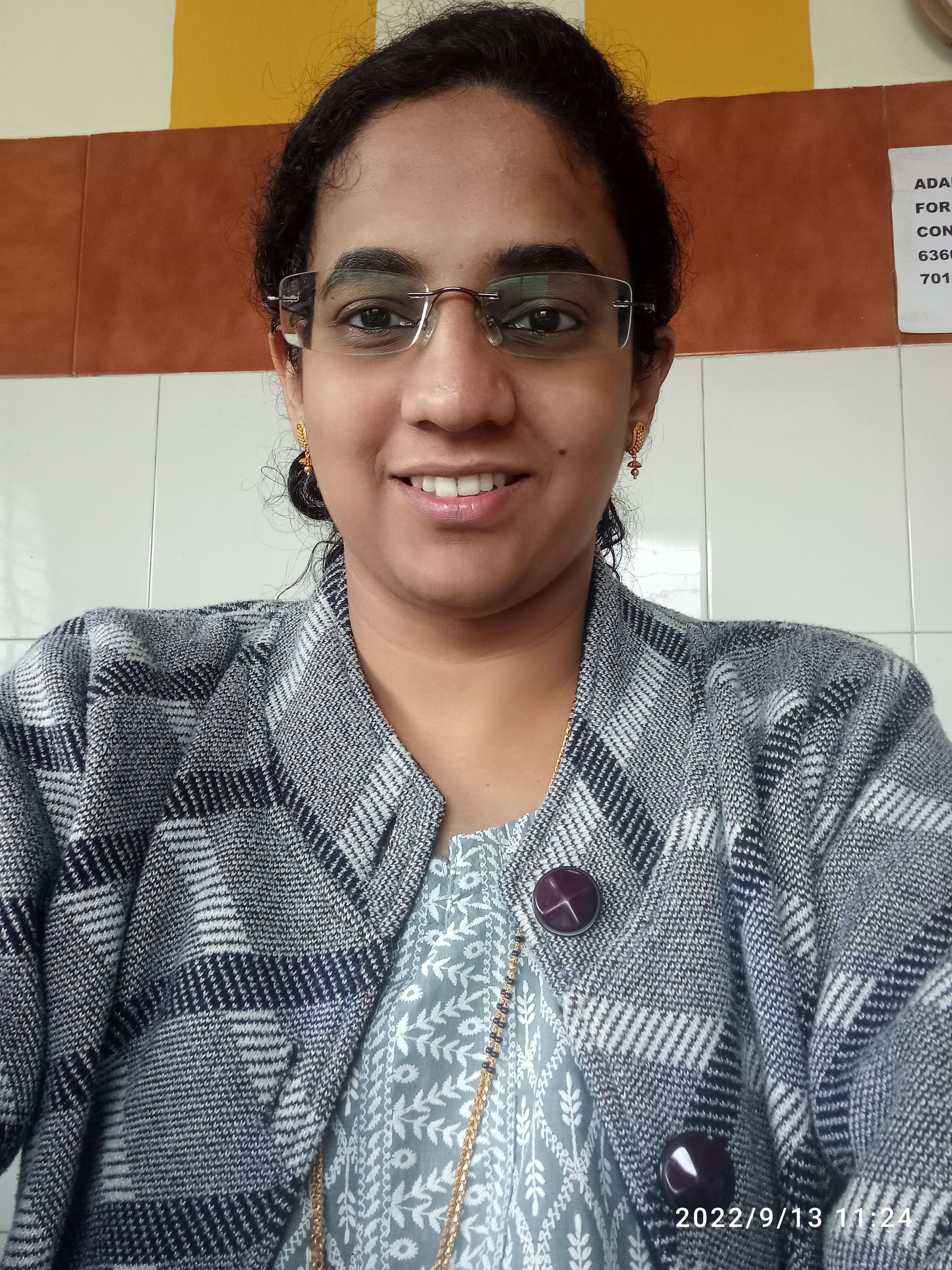 Dr. Pooja Bhat - Book Appointment, Consult Online, View Fees, Contact ...